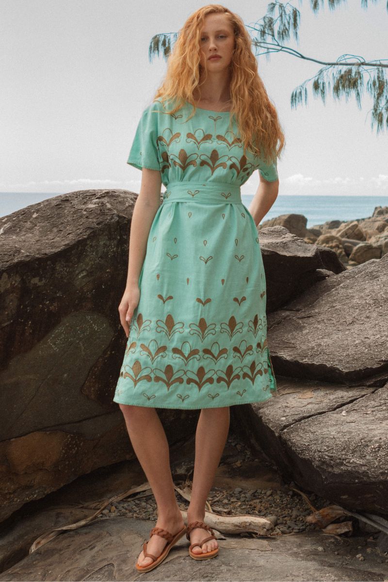 Midi Short Sleeve Kaftan - Spearmint/Gold – Textili Kaftans
